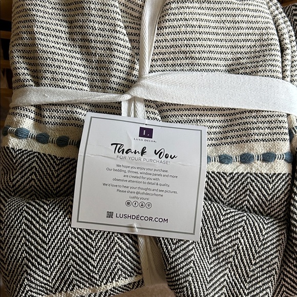 Lush Decor | Bedding | Lush Decor Black And White Herringbone Striped ...